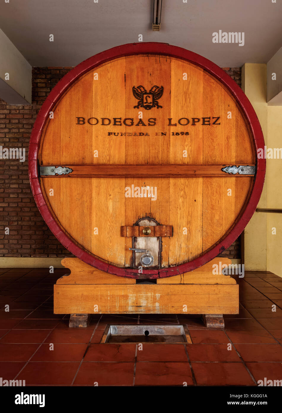 Bodega lopez hi-res stock photography and images - Alamy