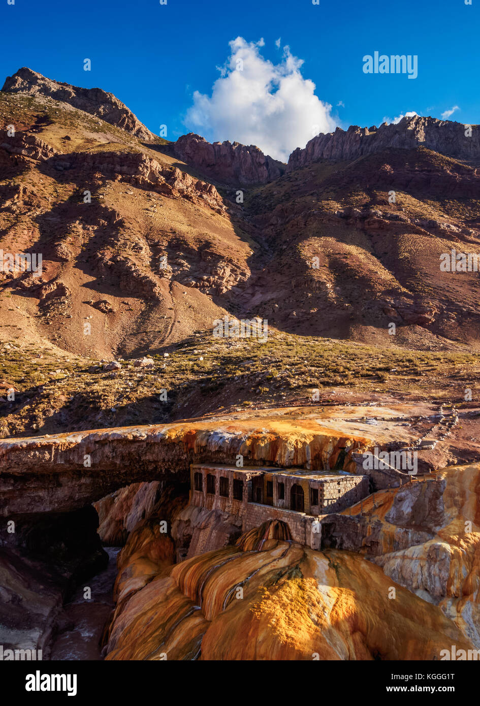 Central puente del inca hi-res stock photography and images - Alamy