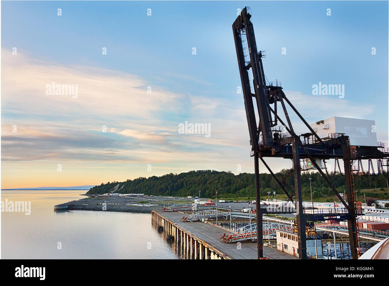 Container crane hi-res stock photography and images - Alamy