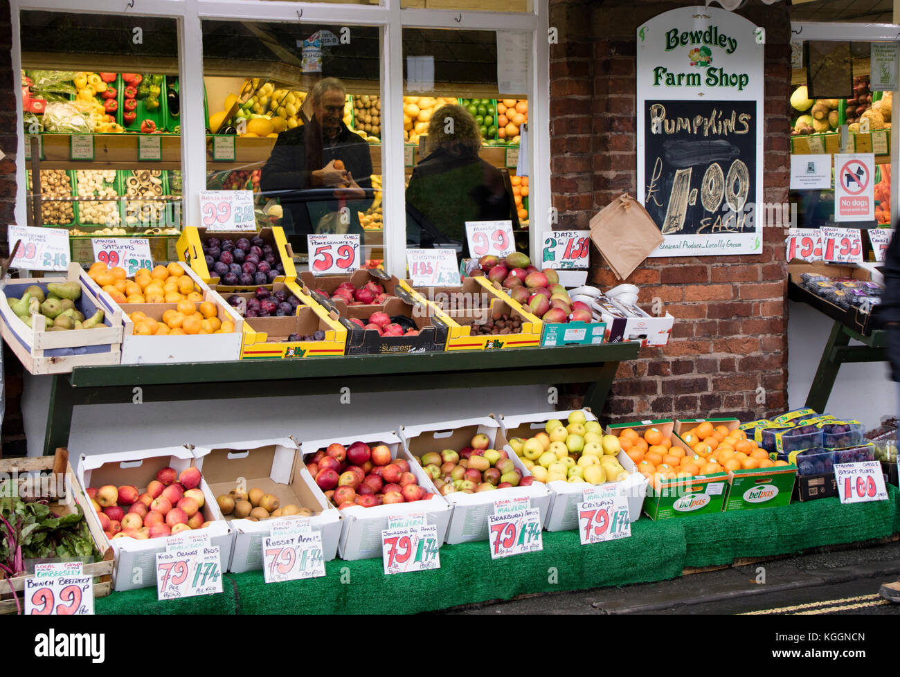 An independent fruit and vegetable shop, England, UK Stock Photo - Alamy