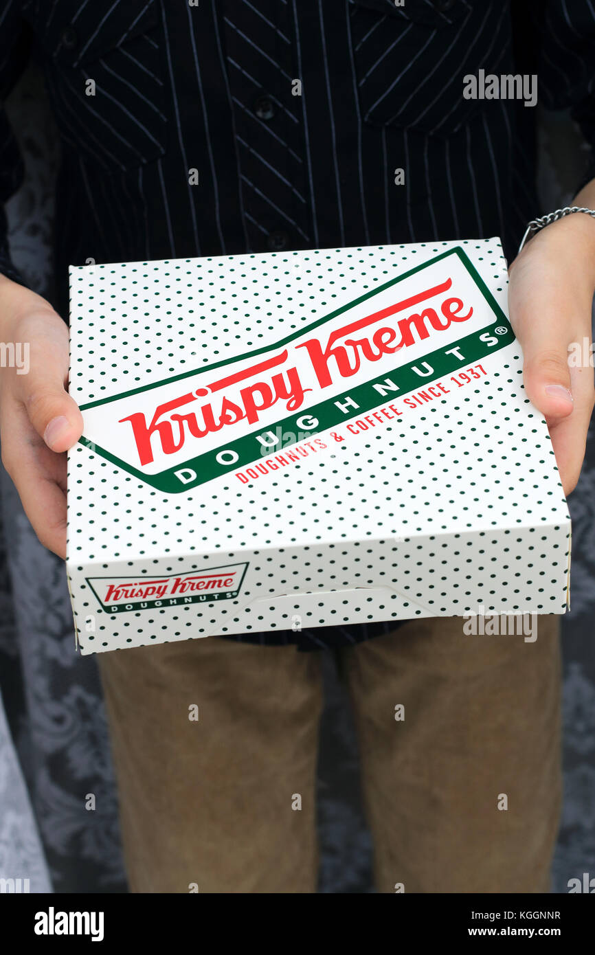A box of Krispy Kreme doughnuts Stock Photo - Alamy
