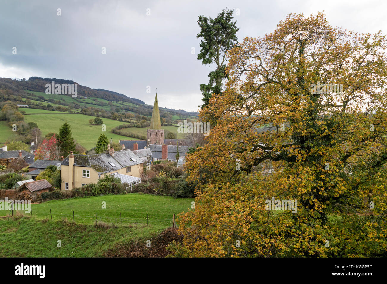 Beautiful villages of wales hi-res stock photography and images - Alamy