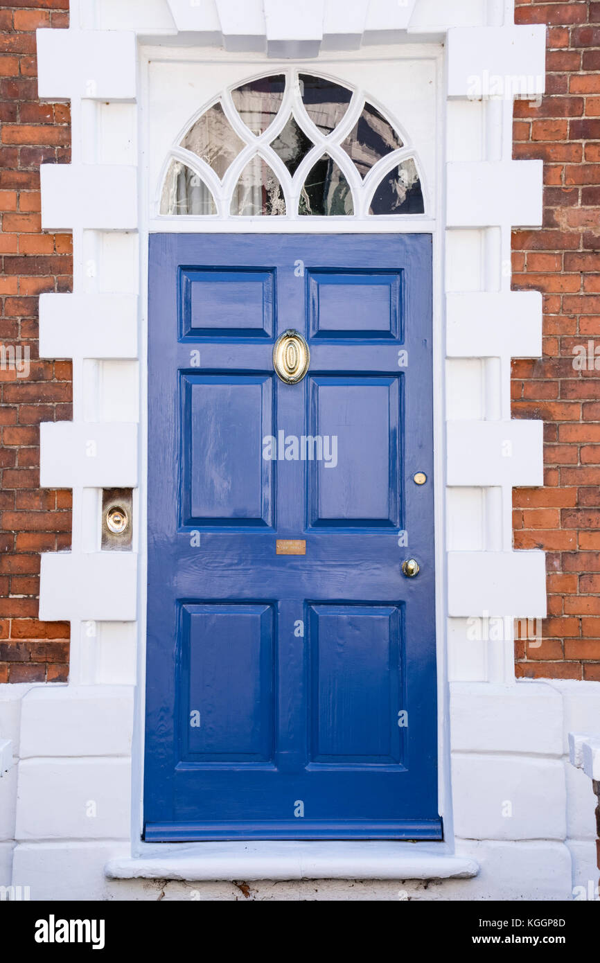 Blue painted front doors hi-res stock photography and images - Alamy