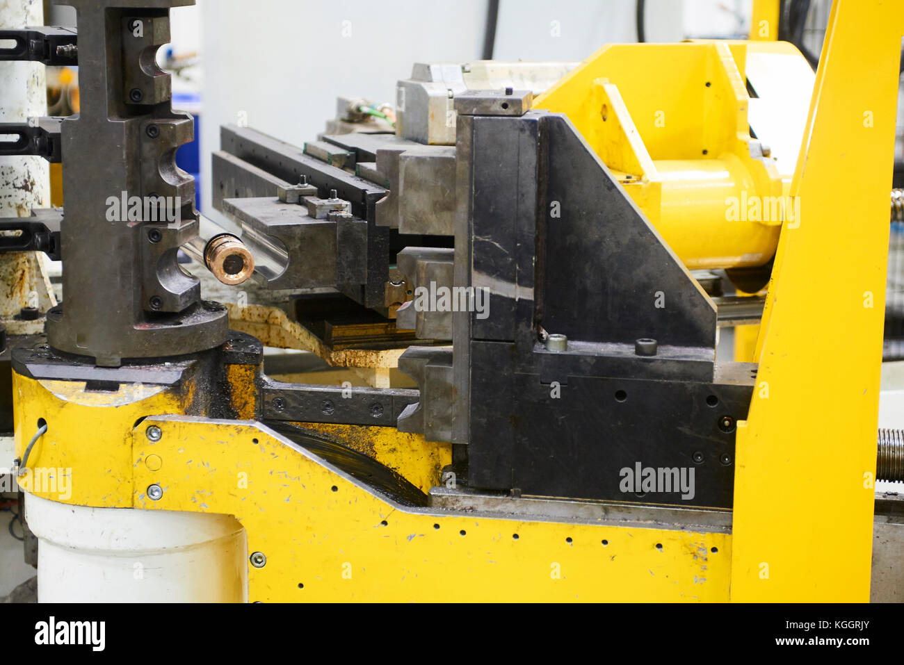 Robot bending pipe in modern factory Stock Photo - Alamy
