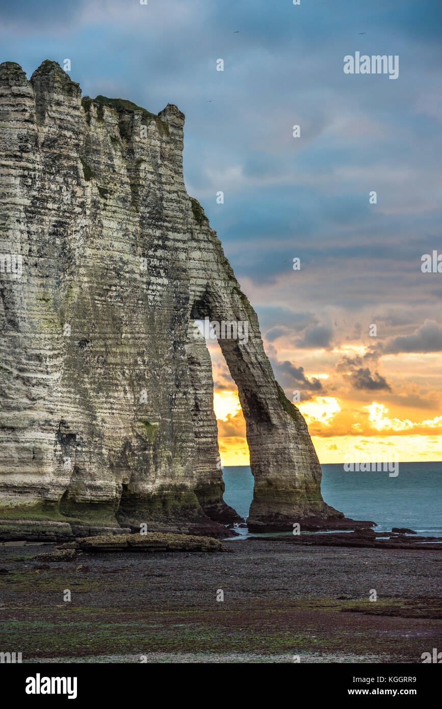 White cliffs of Etretat and the Alabaster Coast, Normandy, France Stock ...