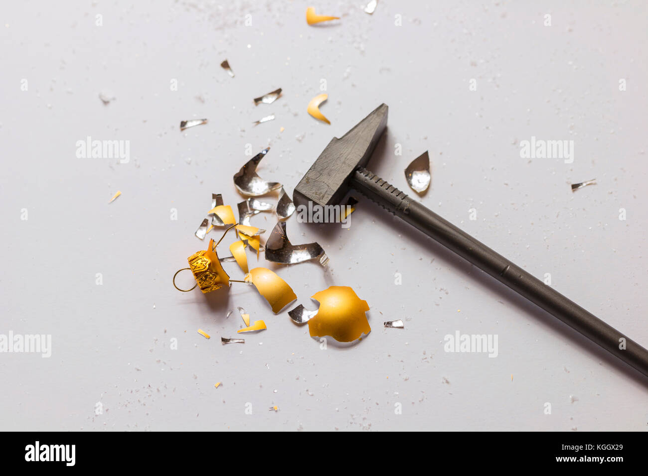 Smashed hammer hi-res stock photography and images - Alamy