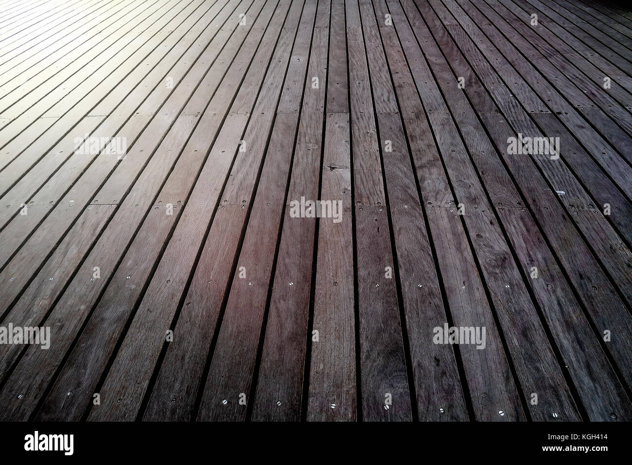 One direction pier hi-res stock photography and images - Alamy