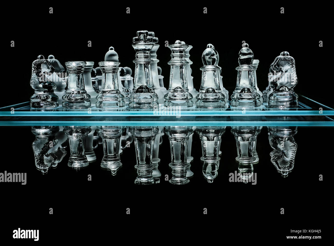 Side view of chess board Stock Photo - Alamy