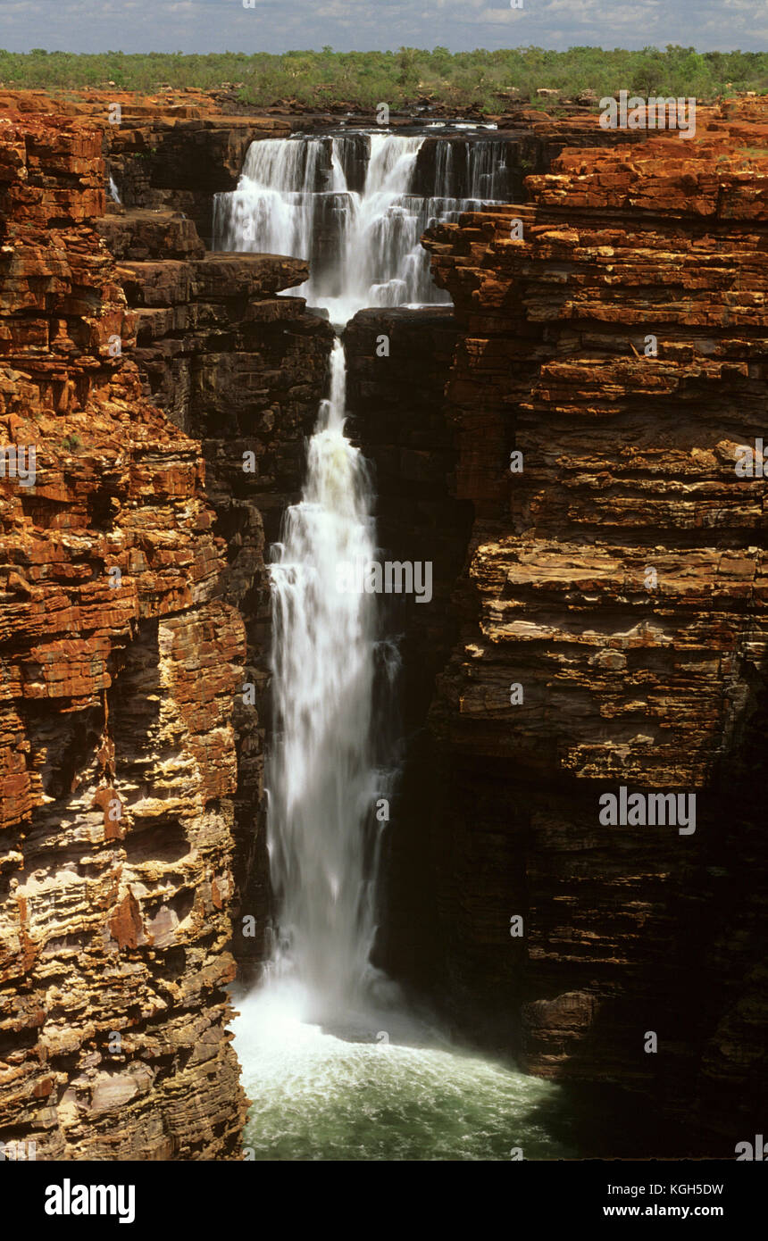 King George Falls during the wet season that runs from December to ...