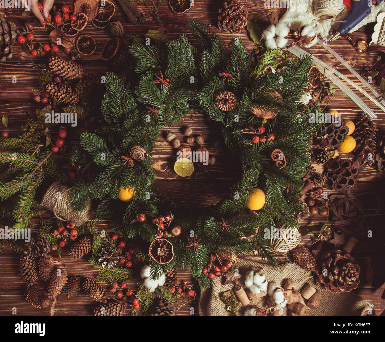 Nature wreath making Stock Photo - Alamy