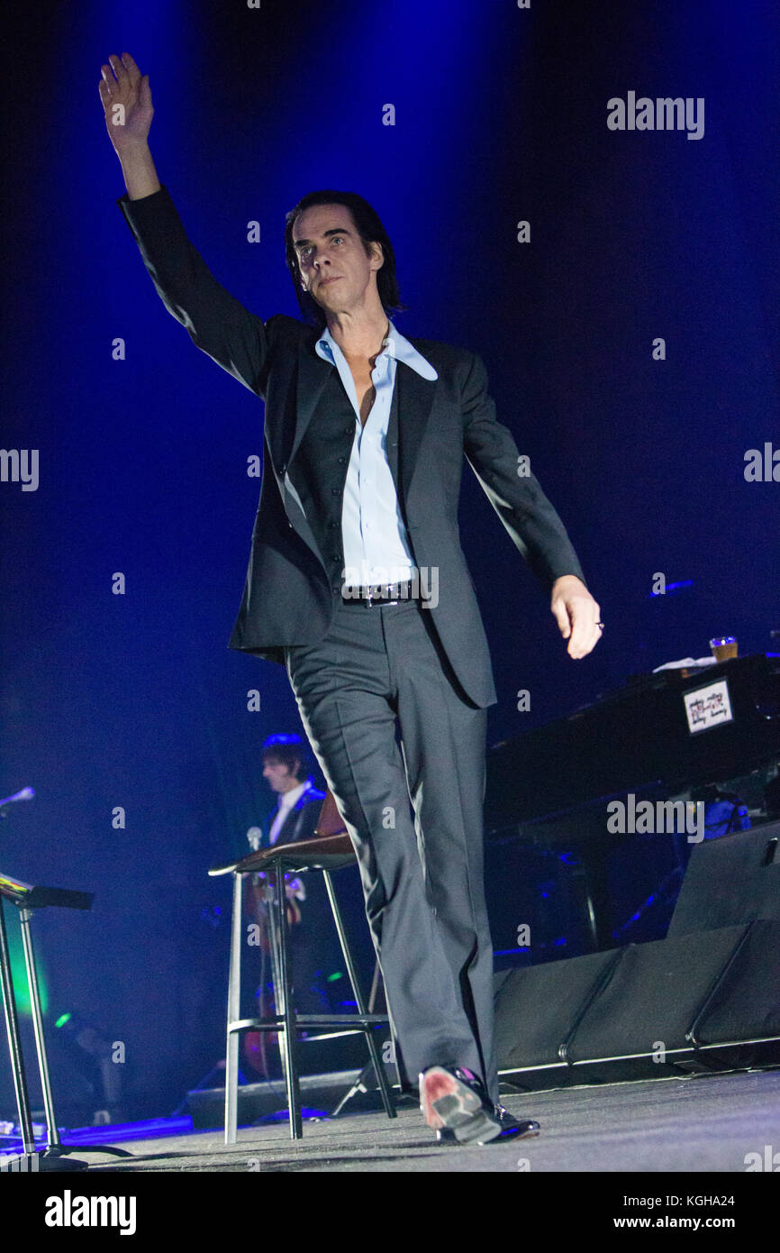 Rock bad hi hi-res stock photography and images - Alamy