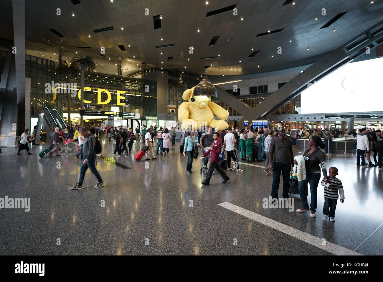 Hamad international airport doha hi-res stock photography and images ...