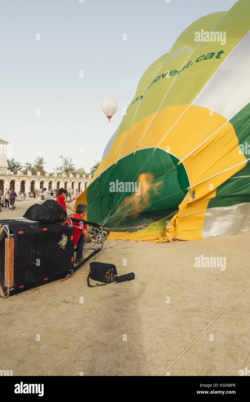 Man inside a balloon hi-res stock photography and images - Alamy