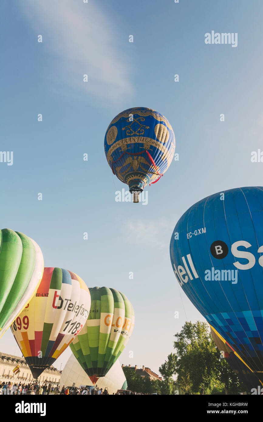Hot air balloon over paris hi-res stock photography and images - Alamy