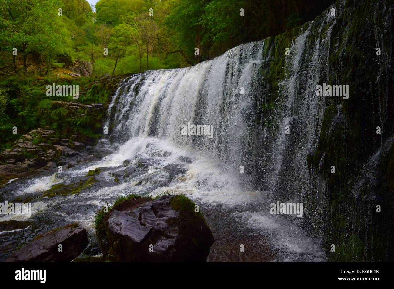 'waterfall country' hi-res stock photography and images - Alamy