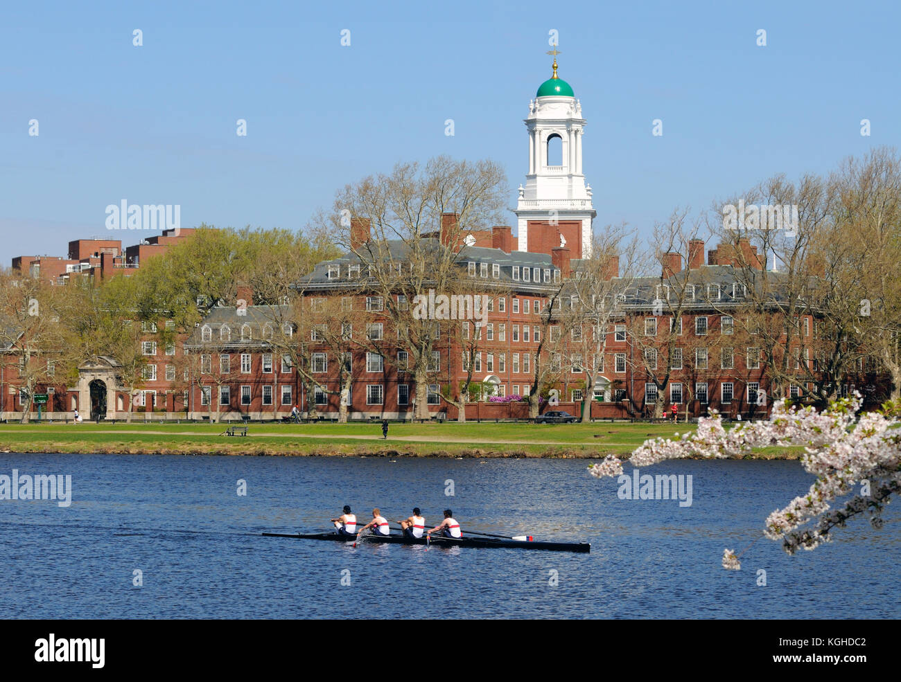 Harvard university boat house hi-res stock photography and images - Alamy