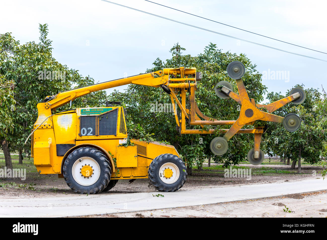 Rotating saw hi-res stock photography and images - Alamy