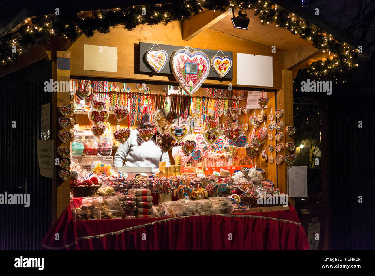 Traditional Christmas market Stock Photo - Alamy