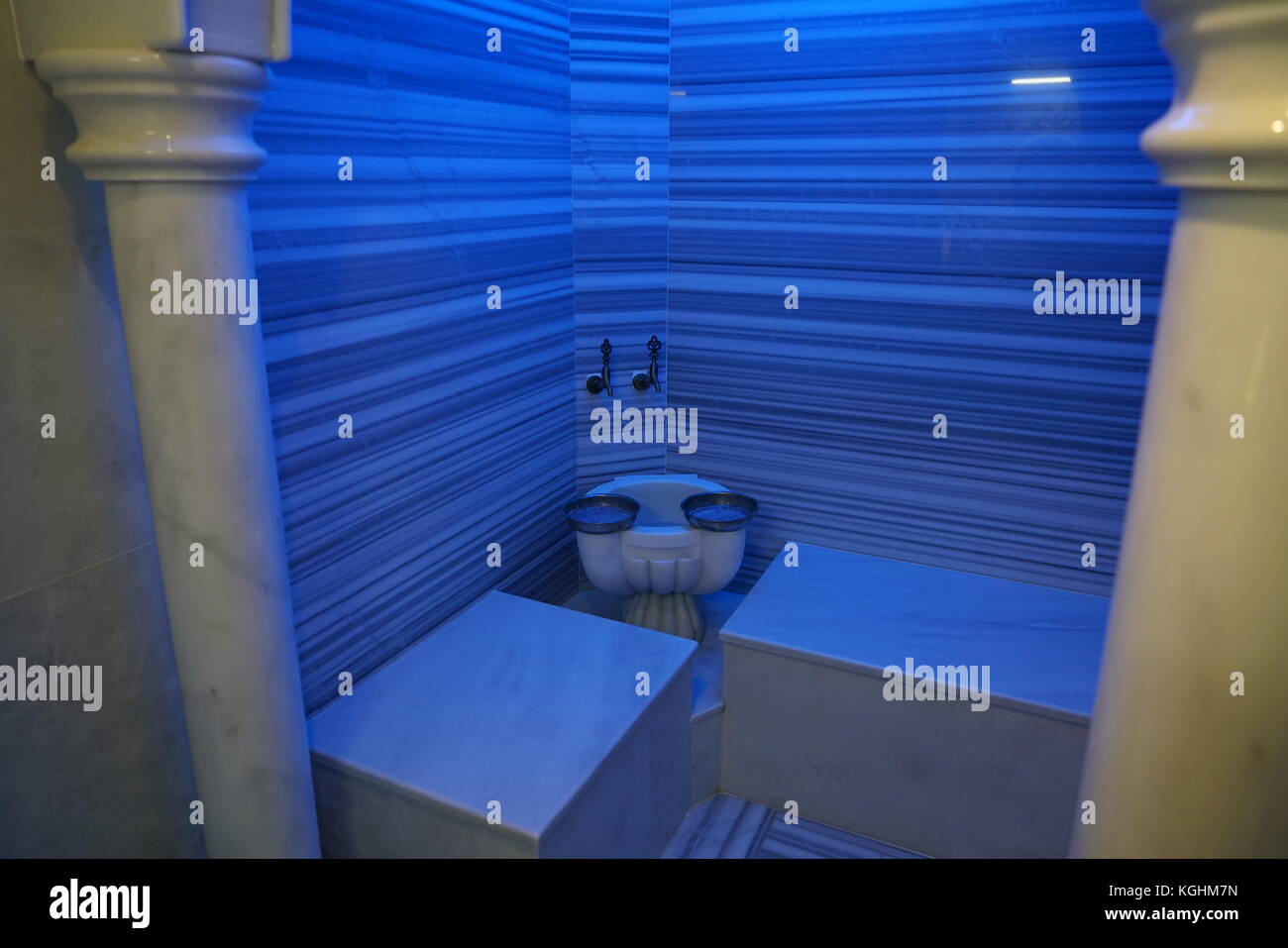 Nea efessos hi-res stock photography and images - Alamy