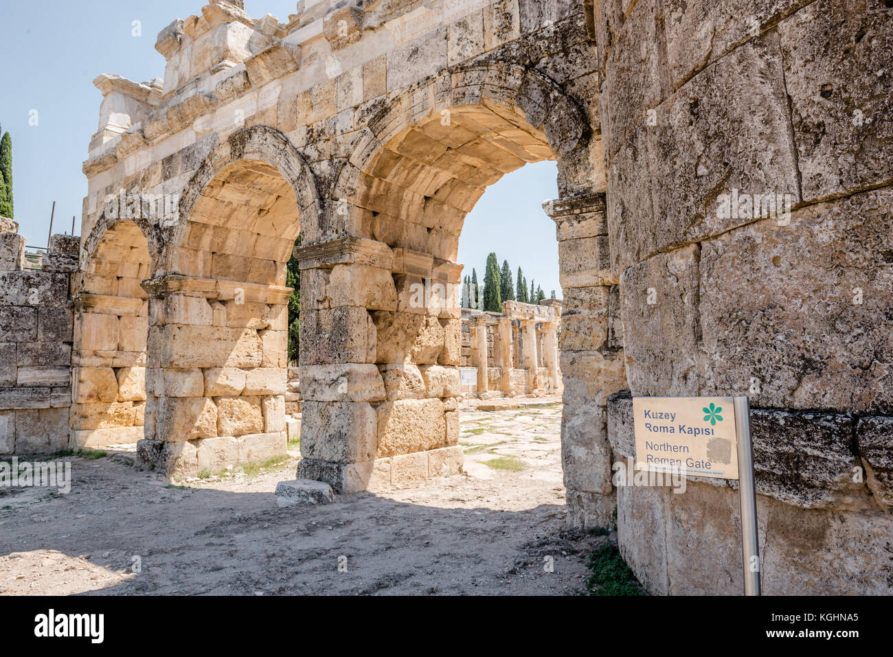 The Byzantine Gate at Hierapolis ancient city in Pamukkale, Turkey ...