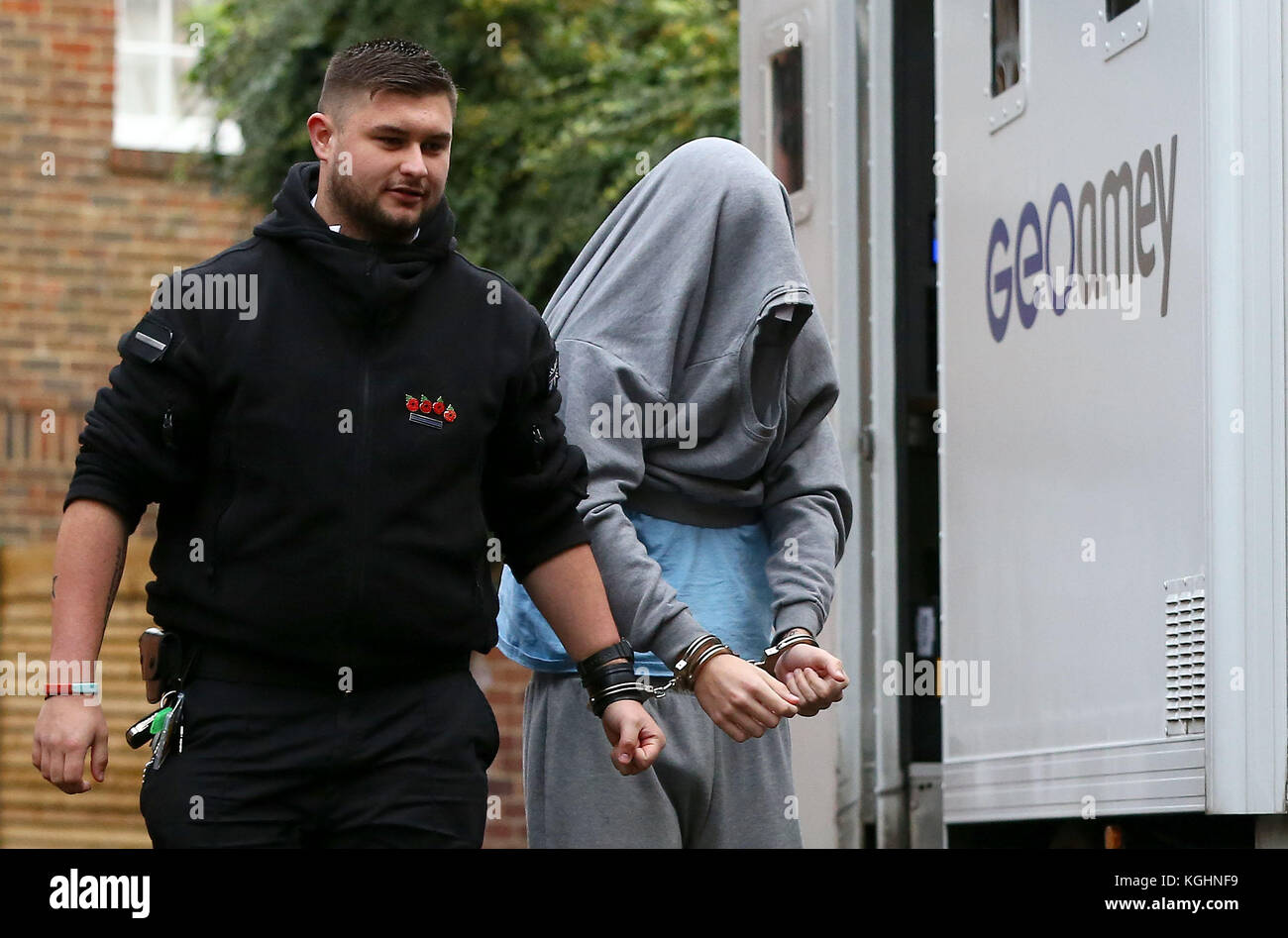 Lewes Crown Court, UK. 8th November, 2017. Daryll Rowe arrives at Lewes ...