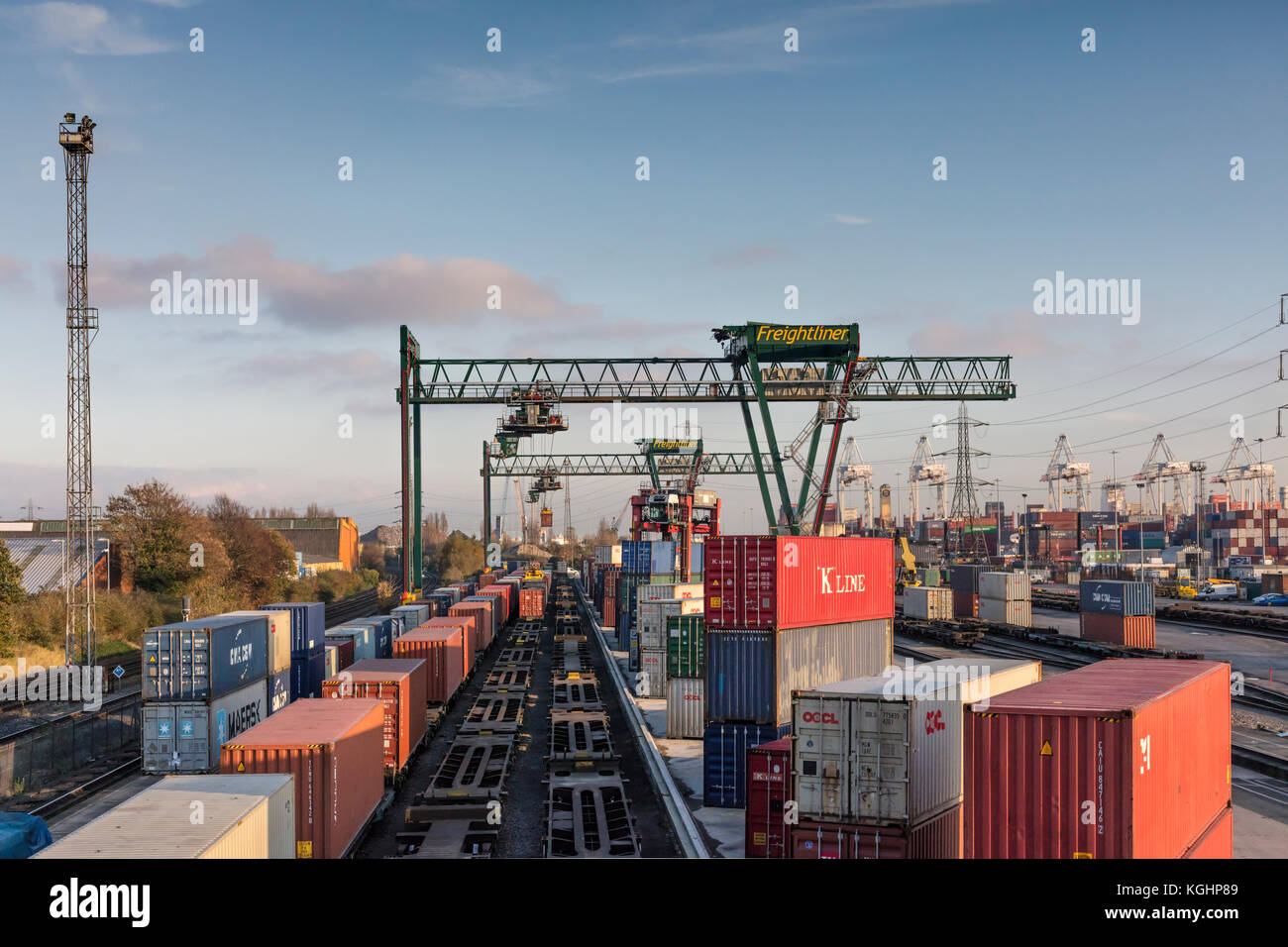 Shipping containers southampton docks uk hi-res stock photography and ...