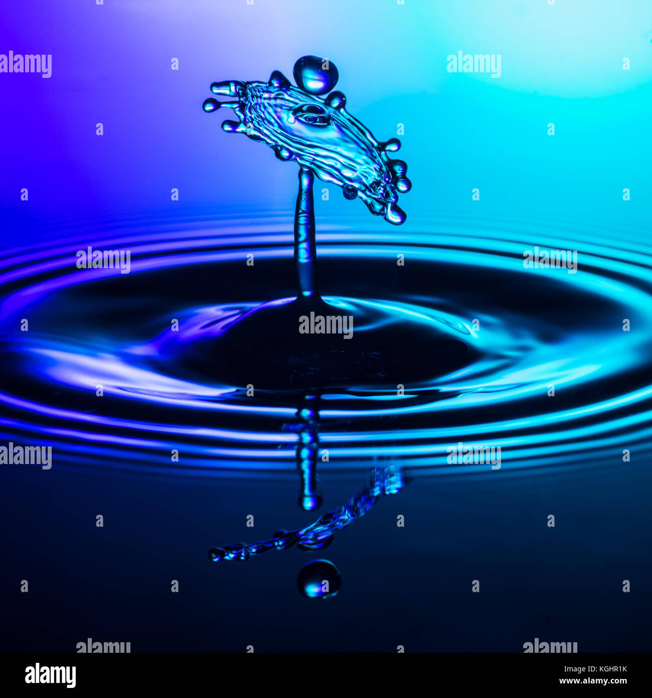 An abstract macro shot of a water drop collision Stock Photo - Alamy