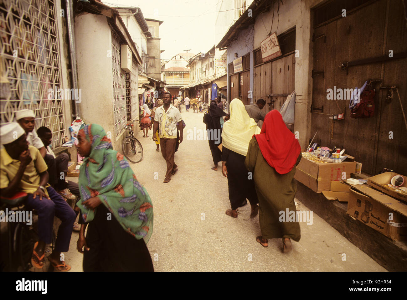 Muslim womans on the street at Zanzibar, Tanzania Stock Photo - Alamy