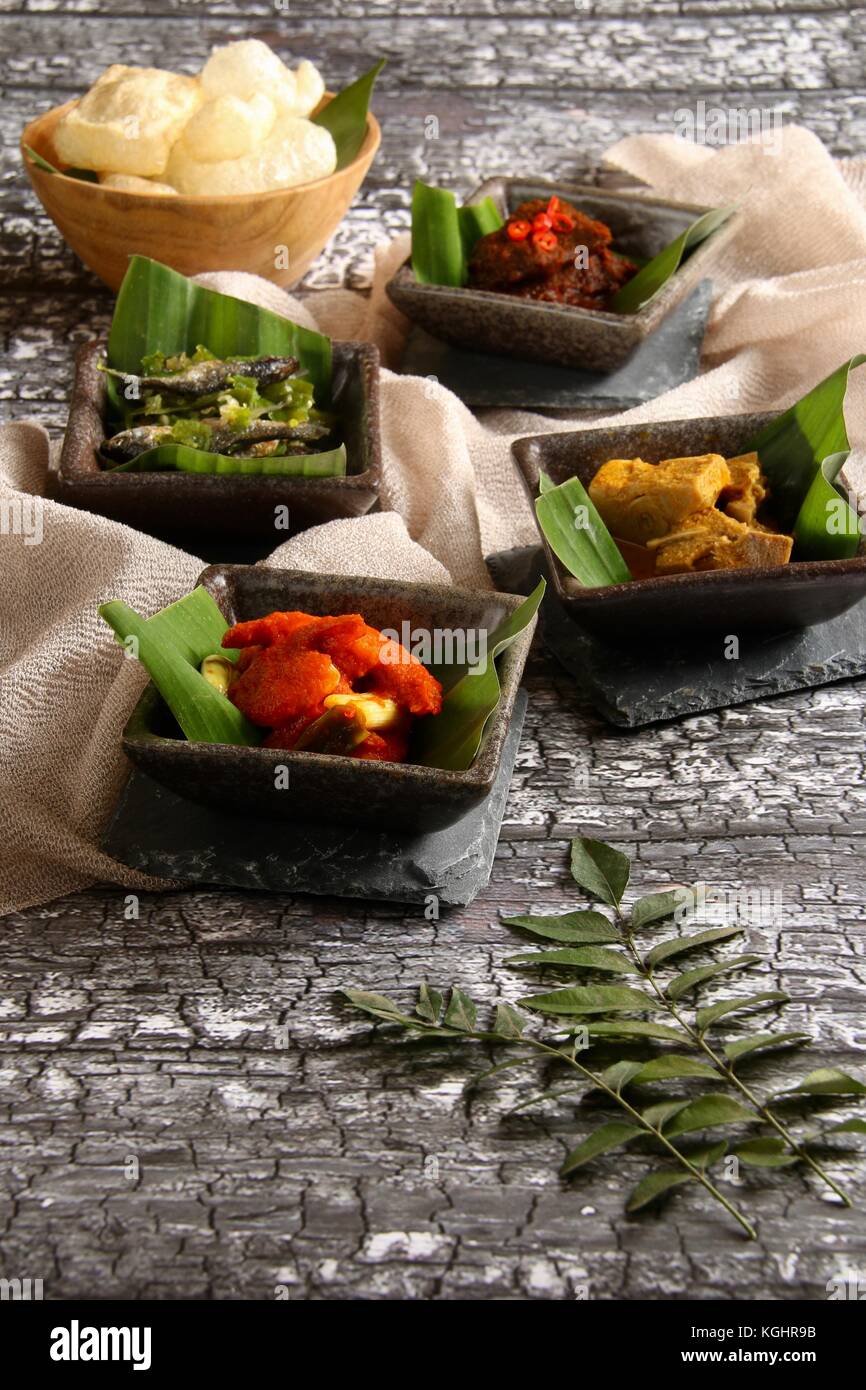 Padang Food Sampler Stock Photo - Alamy