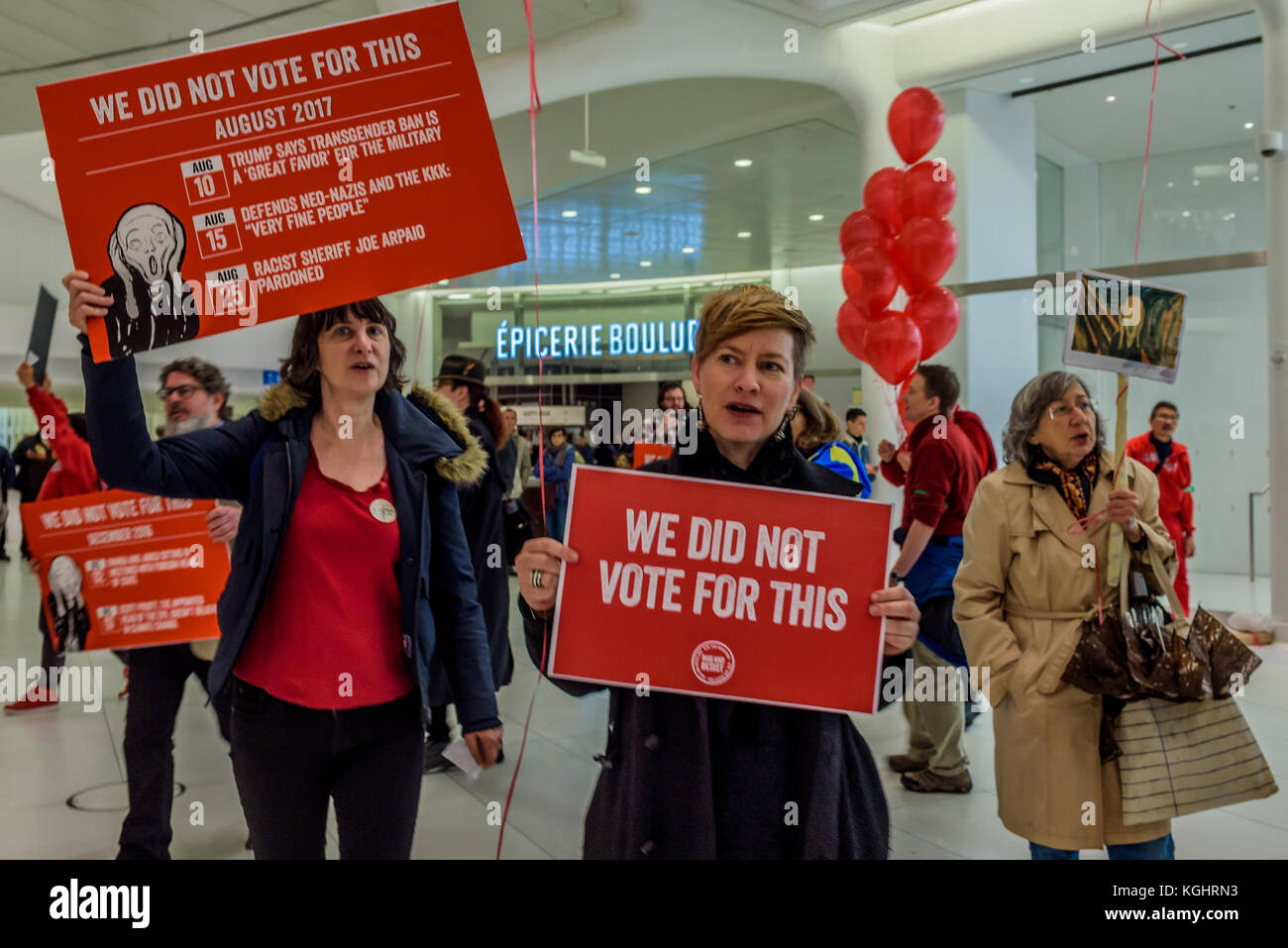 New York, United States. 07th Nov, 2017. The Oculus in downtown ...