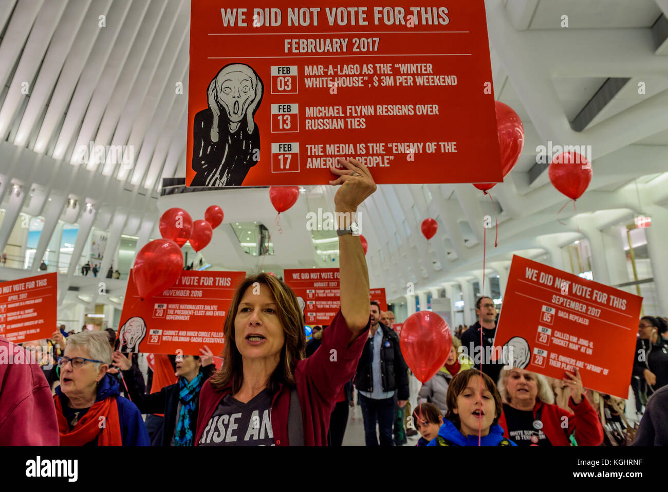 New York, United States. 07th Nov, 2017. The Oculus in downtown ...