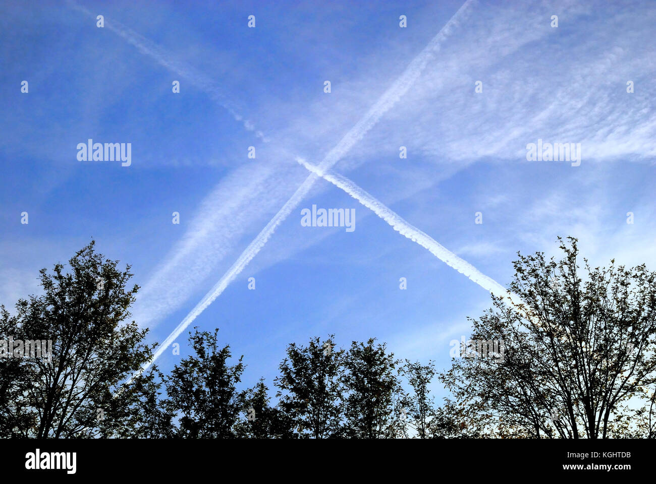 Italy. Chemical trails in Veneto sky Stock Photo - Alamy
