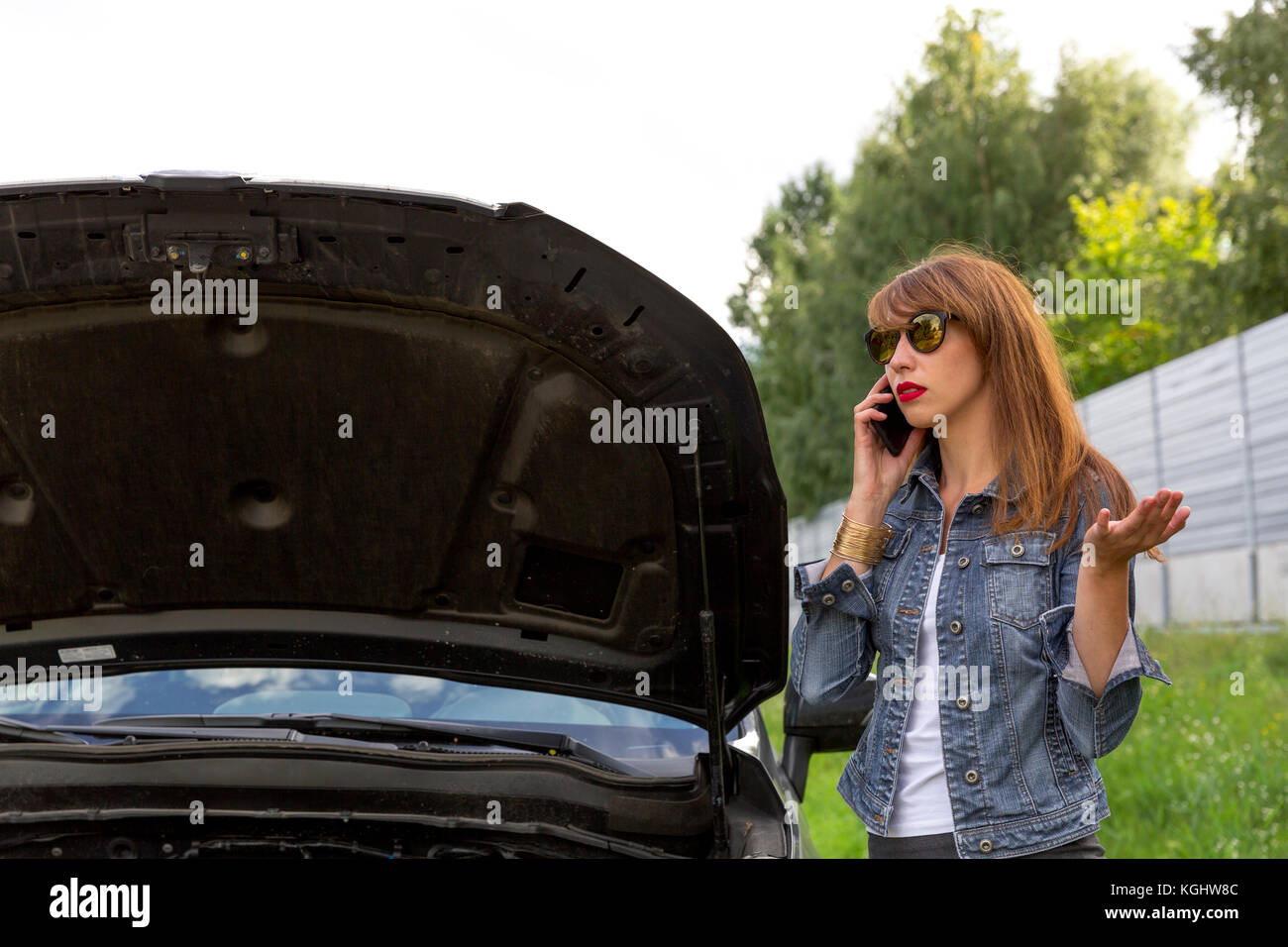 Car driver confused hi-res stock photography and images - Alamy