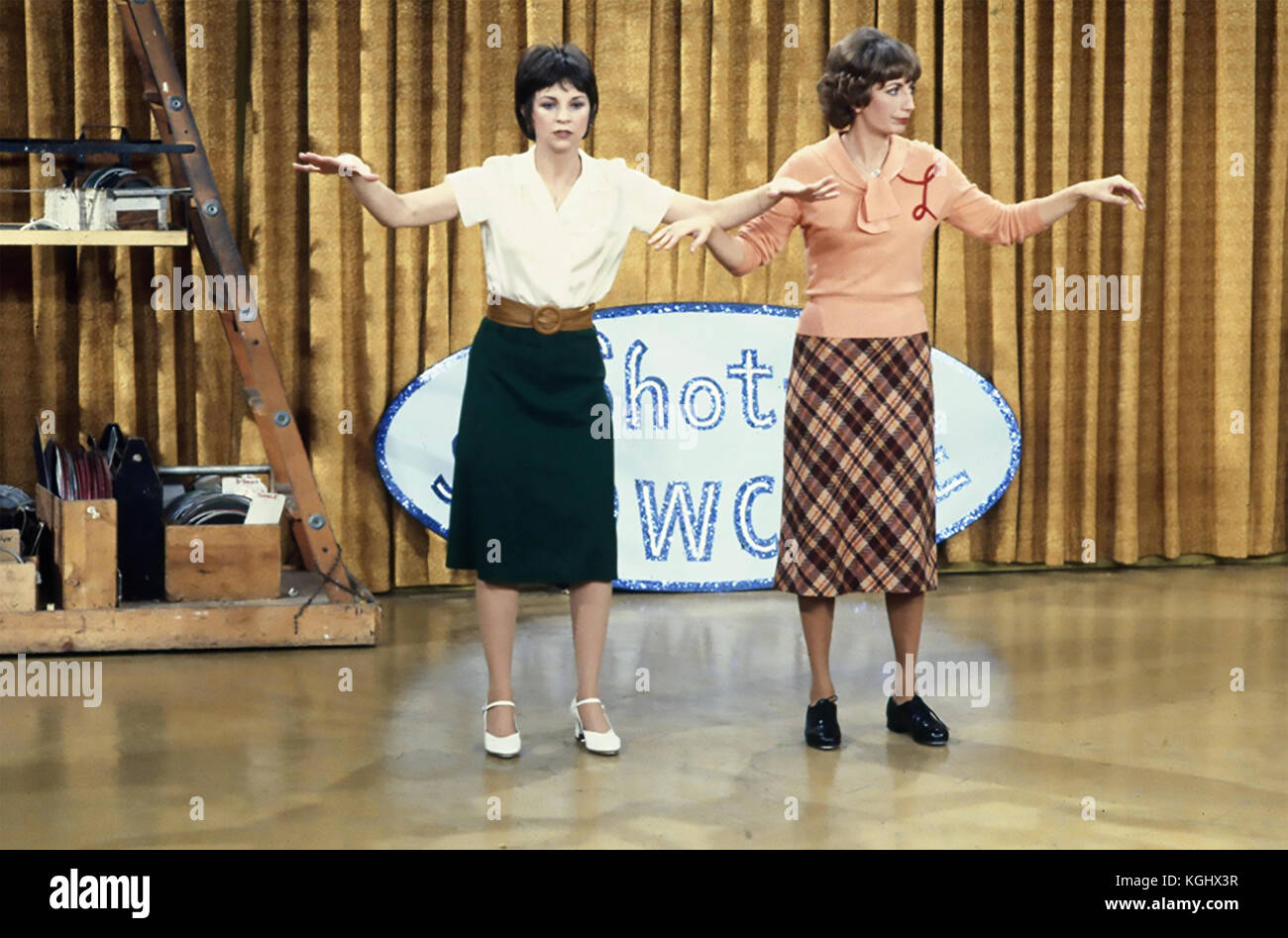 LAVERNE & SHIRLEY 1976-83 Paramount Television series with Penny ...