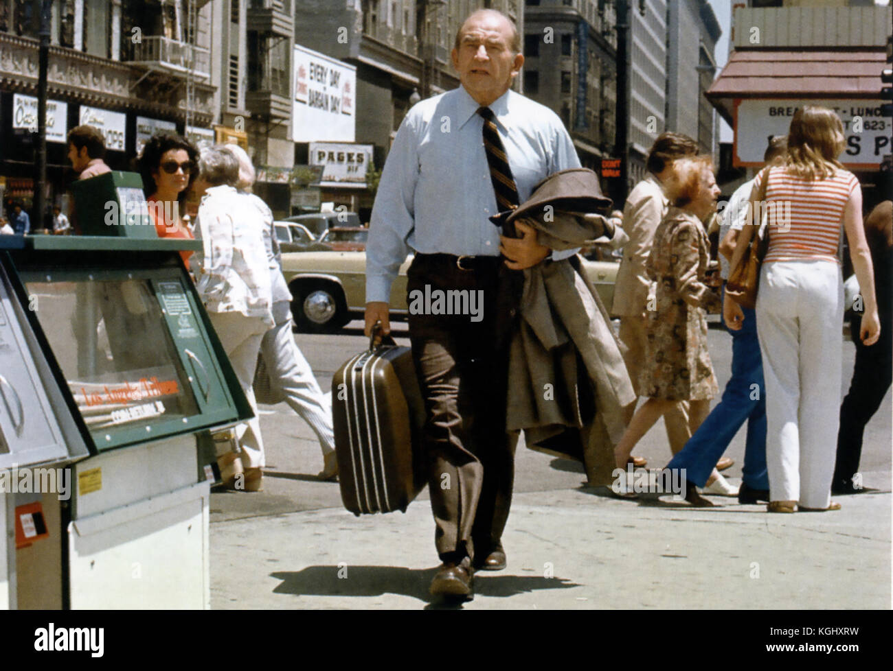 Lou Grant, Ed Asner High Resolution Stock Photography and Images - Alamy