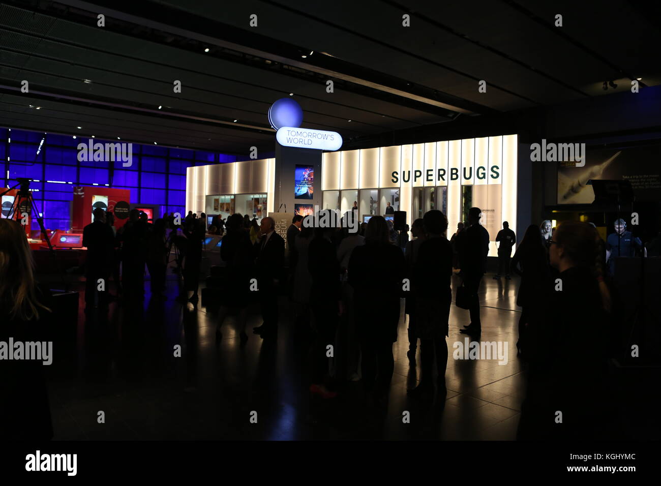 Superbugs antimicrobial resistance hi-res stock photography and images ...