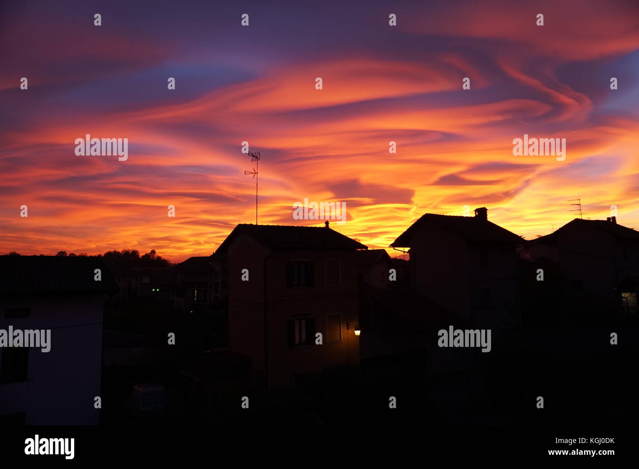 Rayleigh scattering hi-res stock photography and images - Alamy