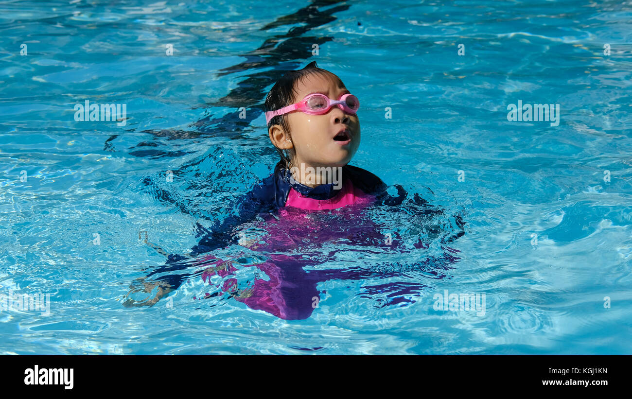 Outdoor swimming lessons hi-res stock photography and images - Alamy