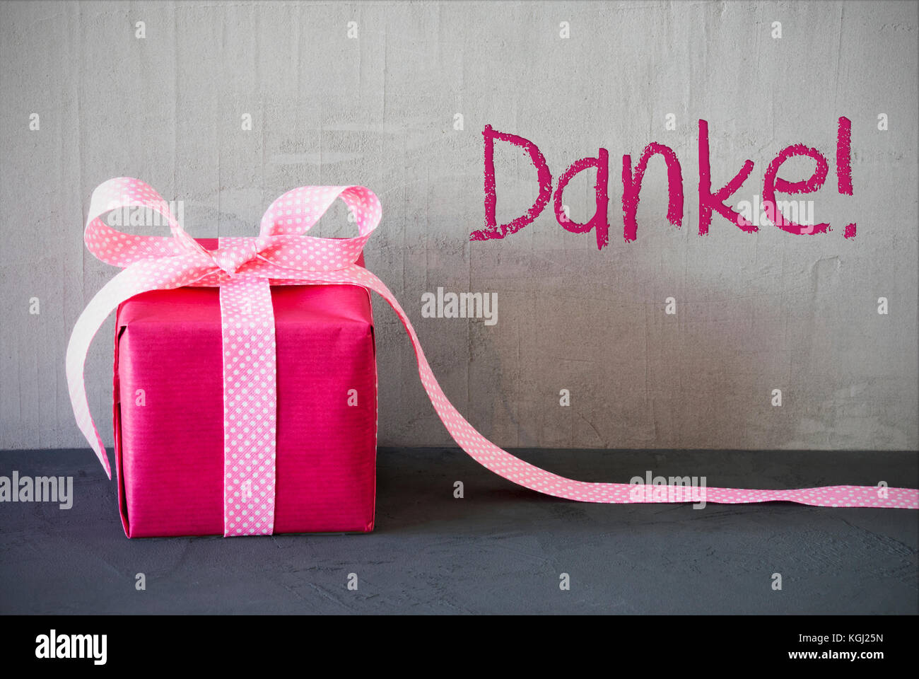 Pink Present, Danke Means Thank You Stock Photo - Alamy