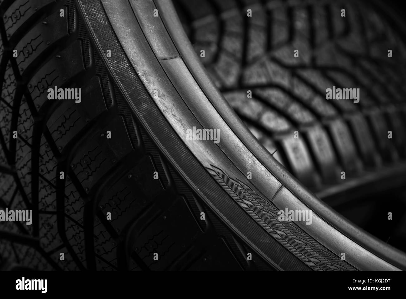 Texture of car tire tread Stock Photo - Alamy