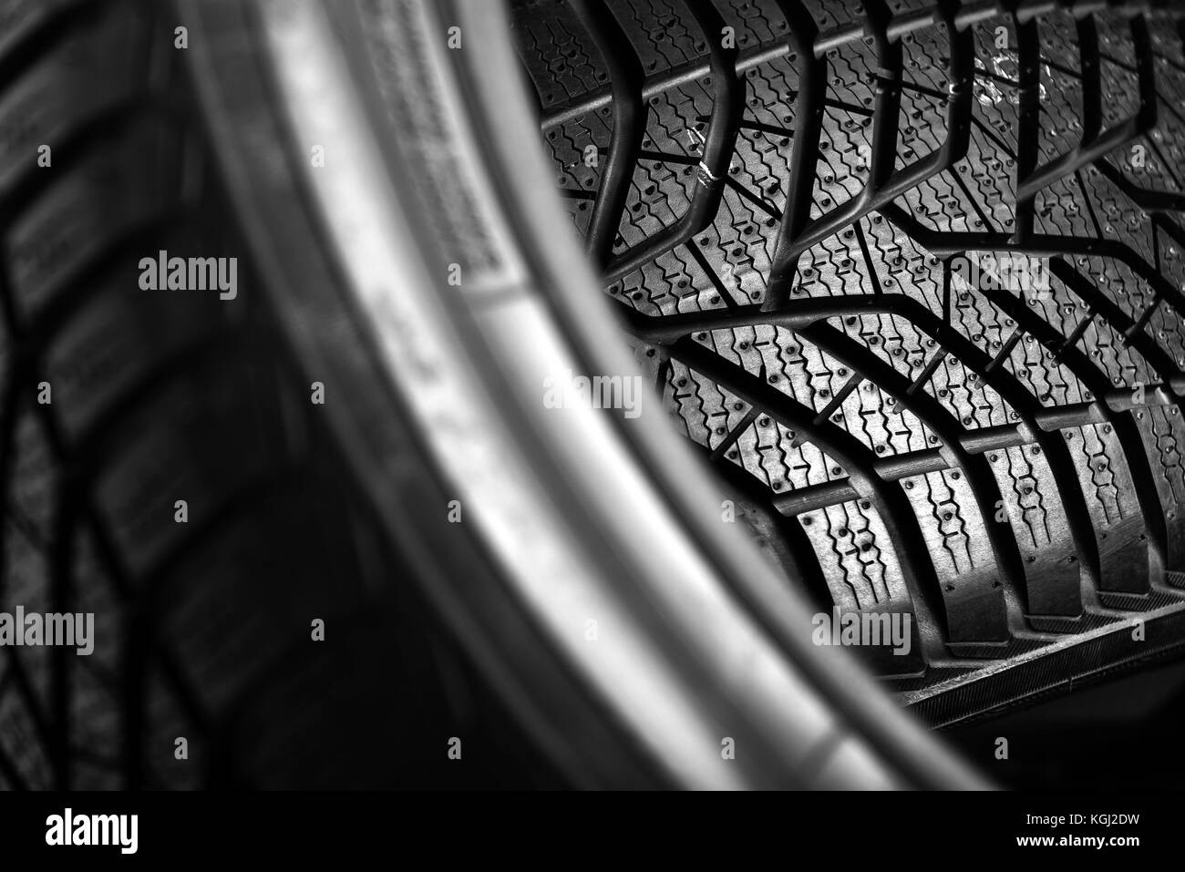Texture of car tire tread Stock Photo - Alamy