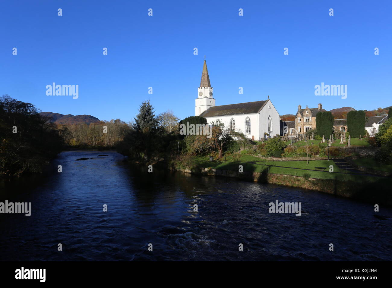 White church comrie hi-res stock photography and images - Alamy