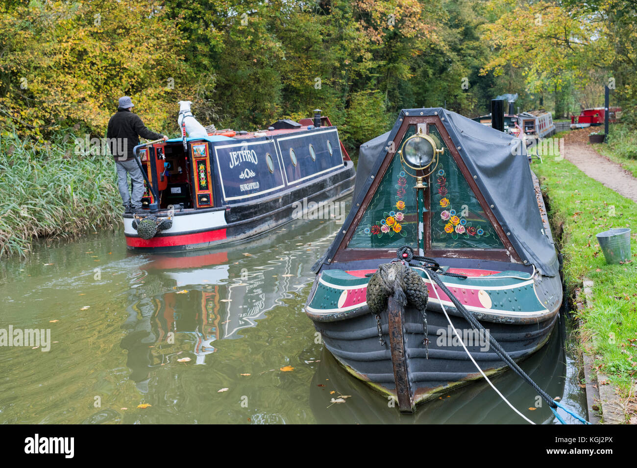 Autumn on english canals hi-res stock photography and images - Alamy