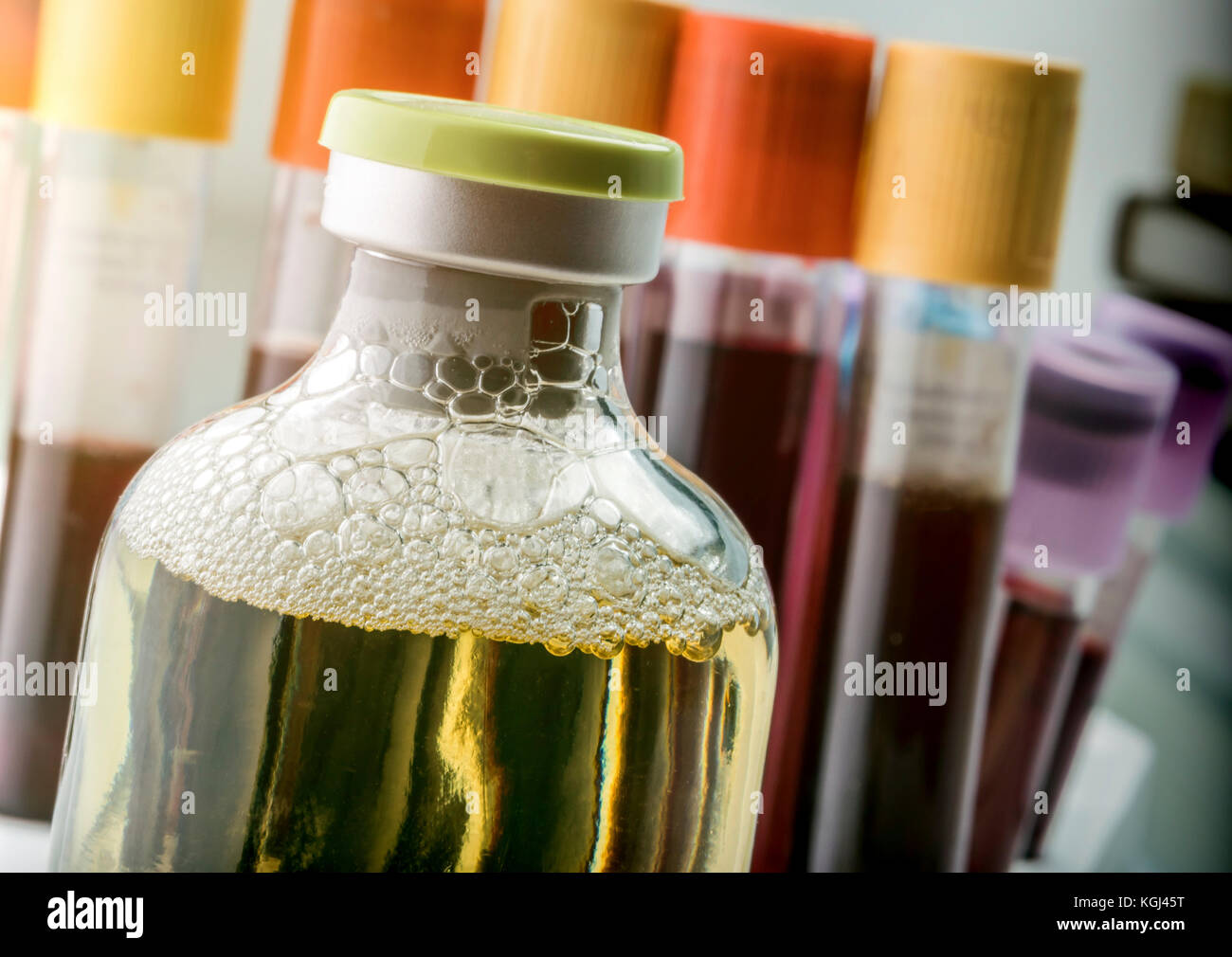 Medicine In Vials, Ready For Vaccine Injection Stock Photo - Alamy