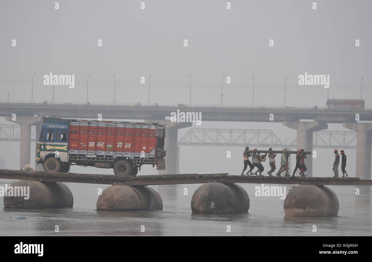 Bridge on yamuna river allahabad hi-res stock photography and images ...