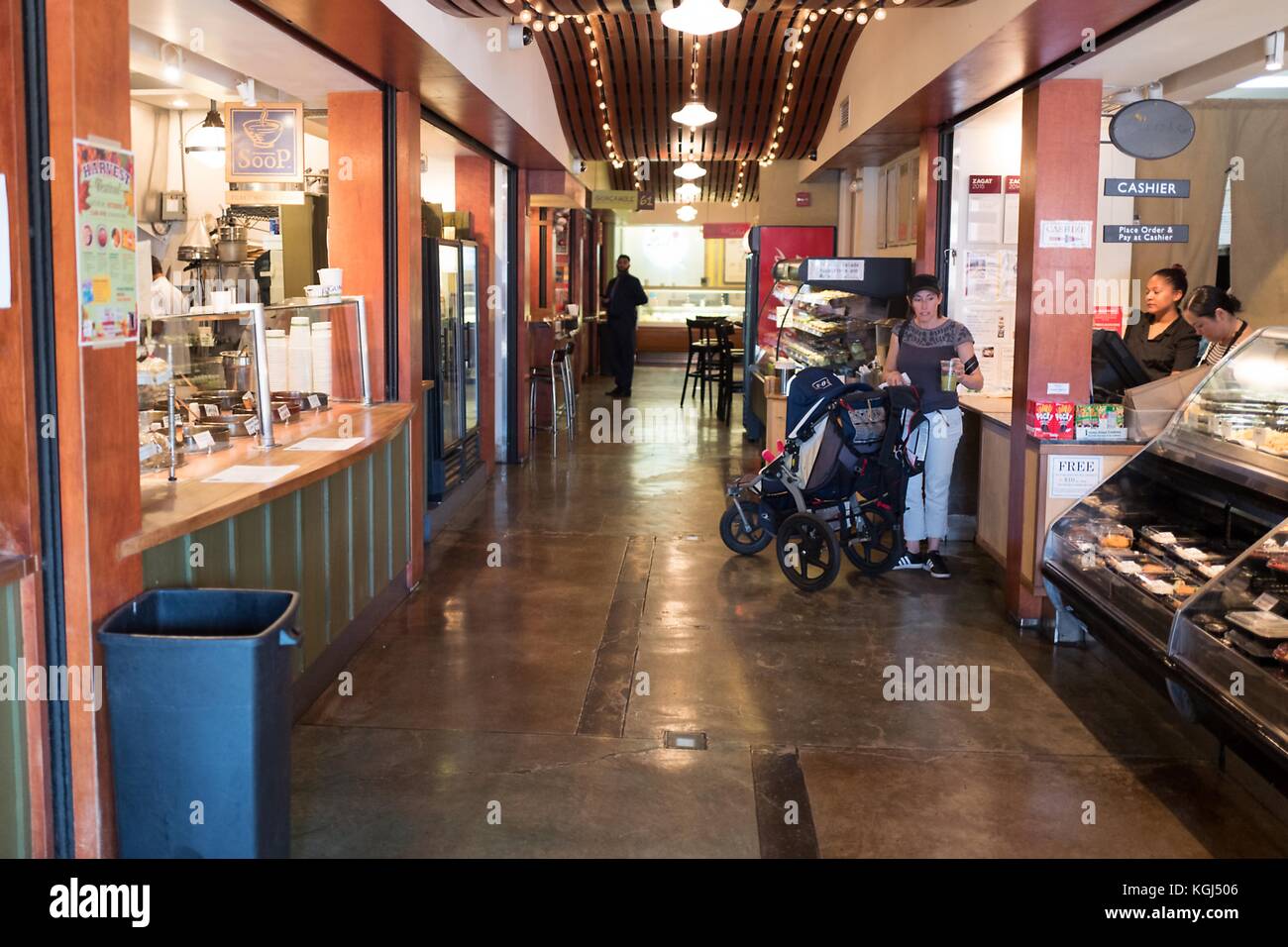 Epicurious upscale food hi-res stock photography and images - Alamy