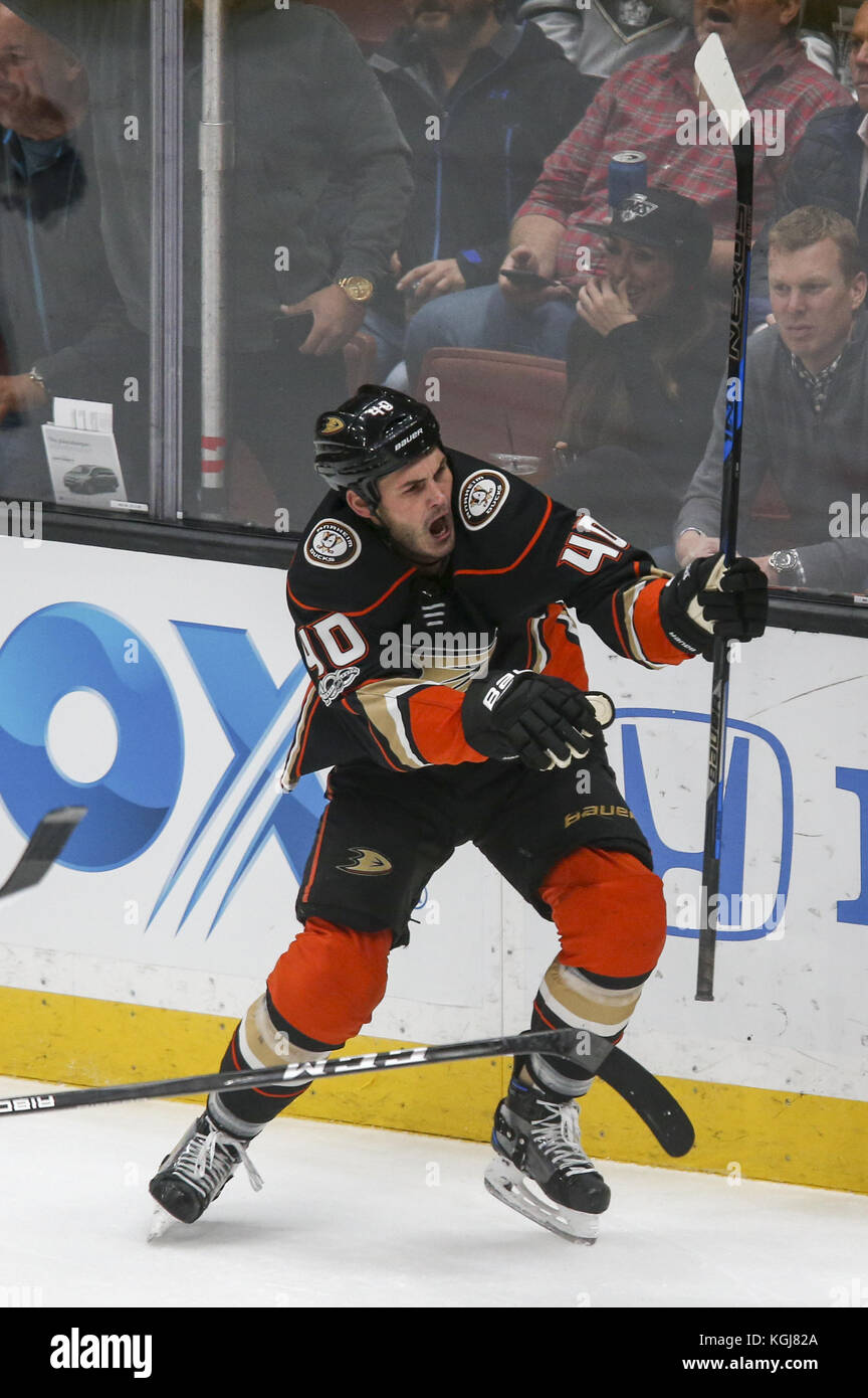 Los Angeles, California, USA. 7th Nov, 2017. Anaheim Ducks forward ...