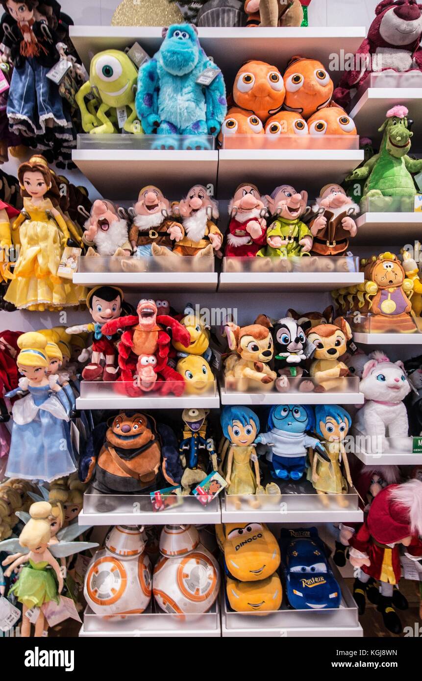 Munich, Bavaria, Germany. 8th Nov, 2017. Disney held a grand opening ...