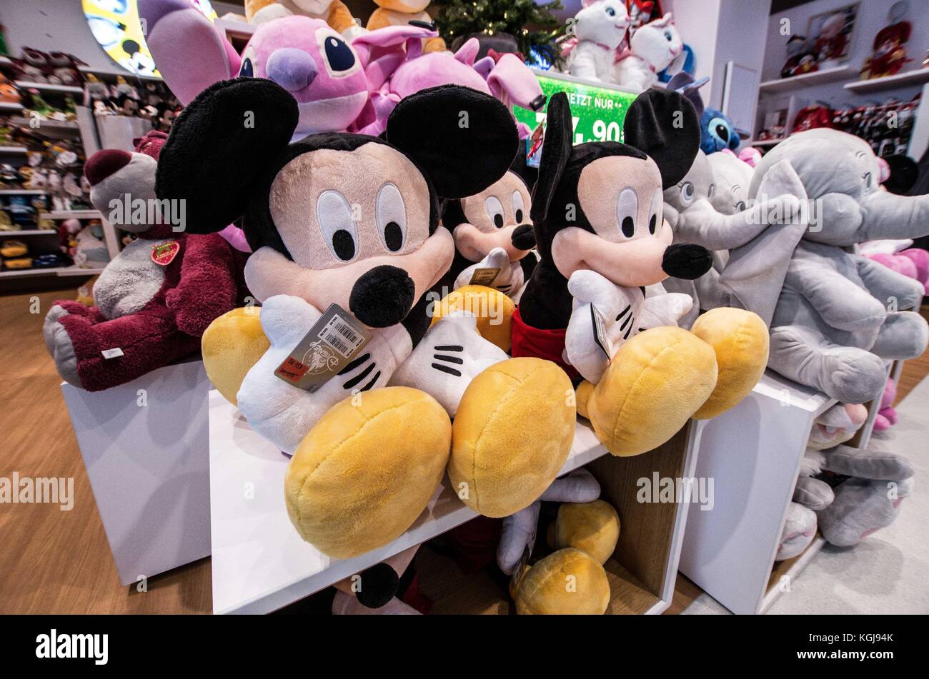 Munich, Bavaria, Germany. 8th Nov, 2017. Disney held a grand opening ...