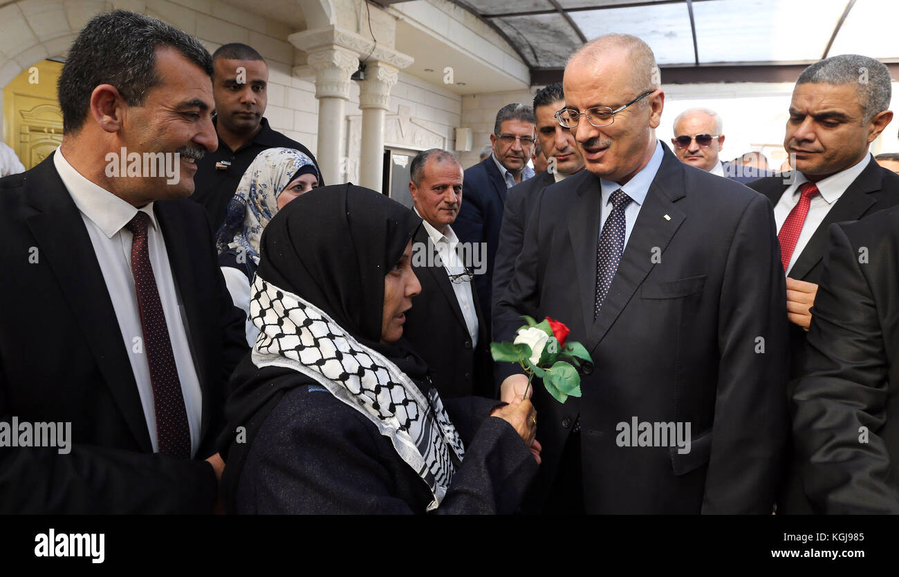 Jenin, West Bank, Palestinian Territory. 8th Nov, 2017. Palestinian ...